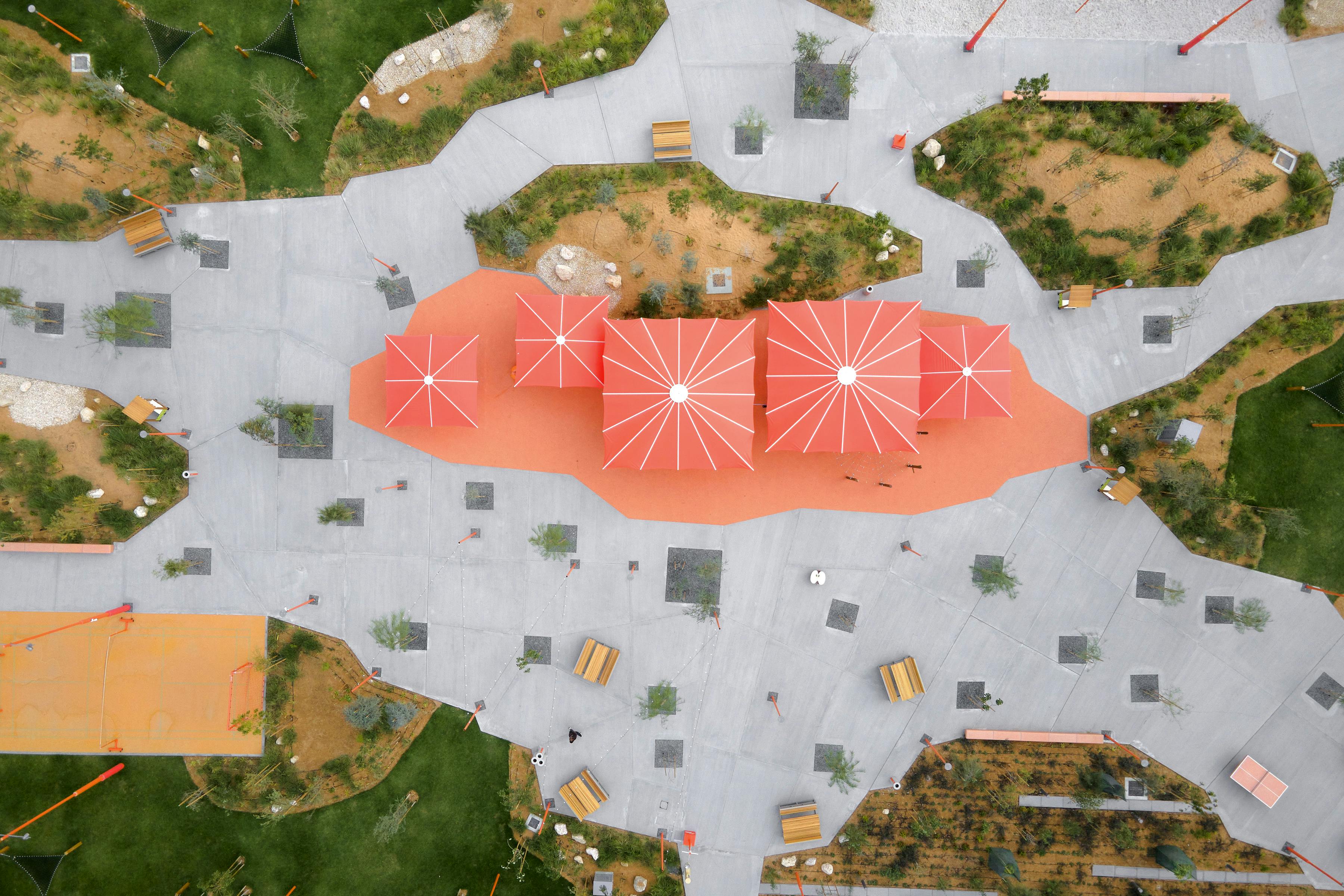 Mashtal Plaza — SLA